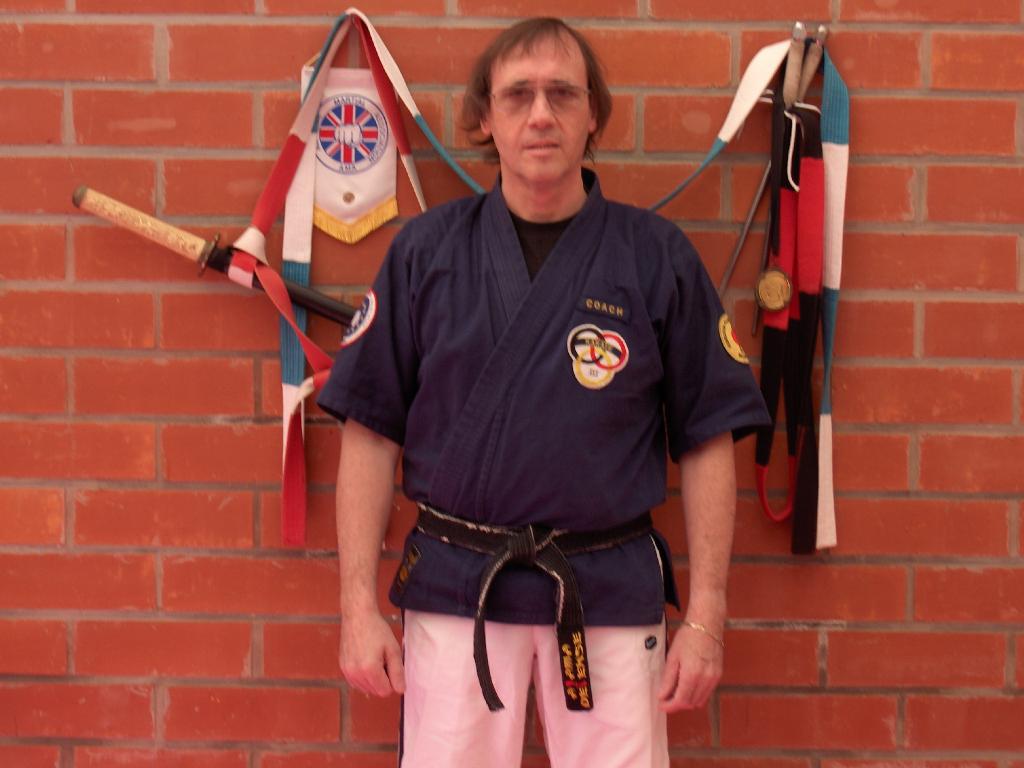 KARATE-JITSU & SELF-DEFENSE